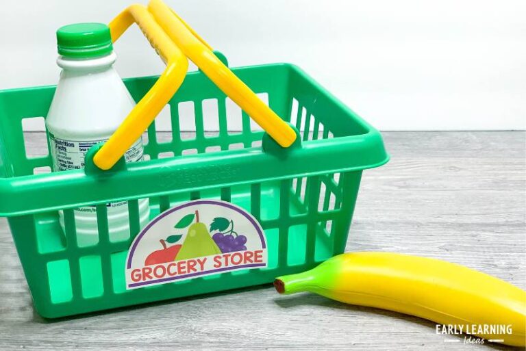 How to Set up a Pretend Grocery Store Dramatic Play Center